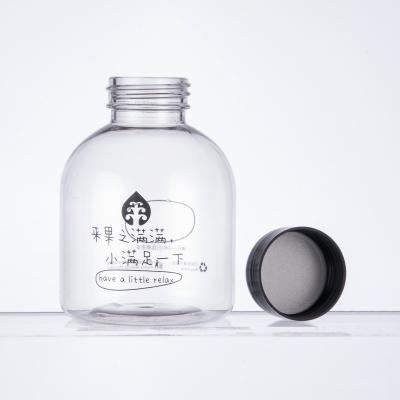 Cina Bottiglie eliminabili di plastica grasse della bevanda della tazza 300ml Juice Bottles FDA in vendita