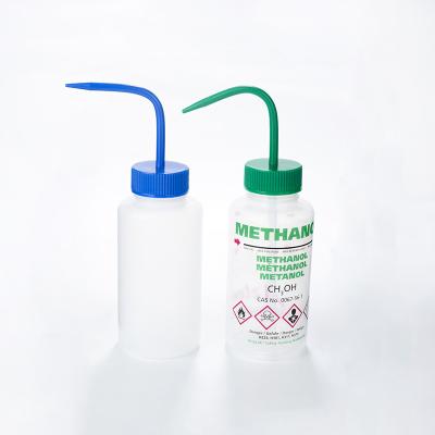 Cina bottiglia di compressione del LDPE di 150ml 250ml con lo sbocco curvo dell'acqua dell'ugello in vendita