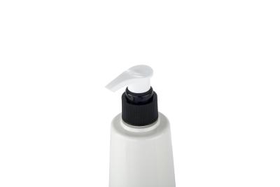 Cina La lozione di plastica conica imbottiglia il materiale dell'ANIMALE DOMESTICO 180ml in vendita