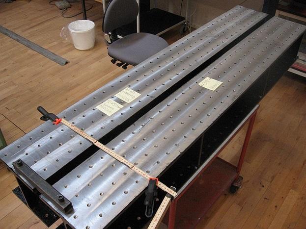 Standard vibration test fixture