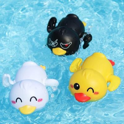 中国 幼稚園用 美しい浮遊風呂用 ミニウォータークロックワーク PVC教育用 泳ぐおもちゃ 浴室 子供 販売のため