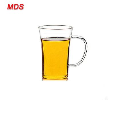 China Mouthblown borosilicate irregular heat resistant drinking glass cups with handle for sale