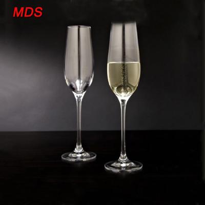 China Unique bubbling toasting champagne glasses flutes for wedding for sale
