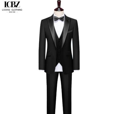 Cina Lunghezza regolare Colore scuro Pistola a un bottone e sciarpa Collare di seta di lapel Abiti da lavoro da uomo in vendita