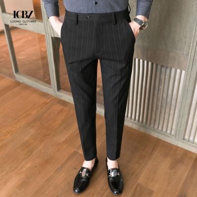 Cina Pantaloni d'autunno per uomini con strisce spesse e design a fascia media in vendita