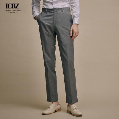 Cina Colore personalizzato 70% lana Pantaloni da uomo Metodo di tessitura a maglia Pantaloni da golf Slim Fit in vendita