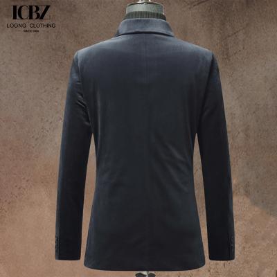 Cina Giubbotto da uomo in corduroy con veloce a righe e bottone a corno in vendita