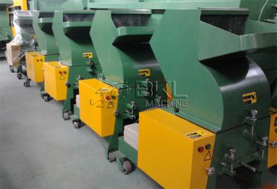 China Klauwtype de Flessenpe van de Huisdieren Plastic Maalmachine Plastic HDPE Stijve Granulator Taaie Injectie Te koop