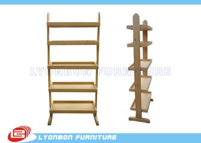 Cina Scaffali di esposizione di legno del MDF di colore su ordinazione dei depositi con gli scaffali/melammina finita in vendita