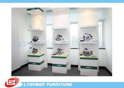 Cina Il MDF di legno verde bianco degli scaffali di esposizione di logo su ordinazione per gli strumenti/prodotti del negozio presenta in vendita