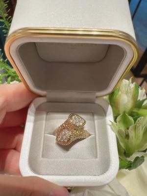 中国 豪華な18Kゴールドダイヤモンドリング HKセット 特別な機会に最適なアクセサリー 販売のため