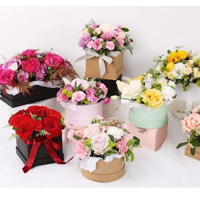 China Klantenlogo Vierkante Mini Rigid Paper Roze Zeep Bloemendoos voor Gift Bouquet Verpakking Te koop