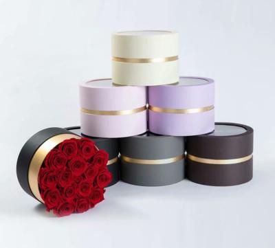 China Rundes Bouquet Wellpappenverpackung Rosenblumen Eimer Schachteln Gold Fensteröffnung zu verkaufen