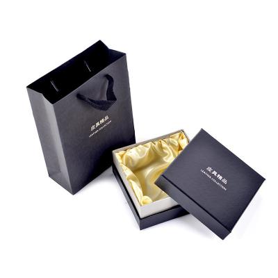 China Cardboard Paper Belt Wallet Packaging Box Fabric Cloth Insert Embossing for sale