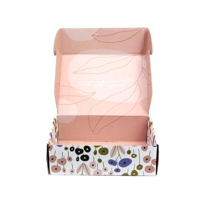 China Pink Eco Friendly Mailer Box with Magnetic Closure and Handle for Foldable Underwear Clothing Packaging for sale