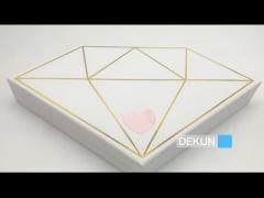 UVコーティング印刷 大きな花箱 ピンクペンタゴン紙箱 ピンクギフトボックス
