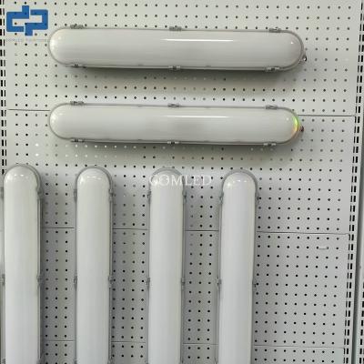 China Luz de tienda de 18W LED Blanco 2FT montado en la superficie LED Batten Fixture IP65 IK08 en venta