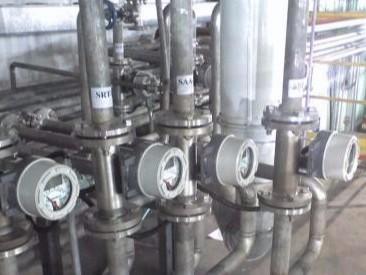 Cina Misuratore di flusso del rotore del tubo metallico con display LCD 304 in acciaio inossidabile con trasmissione a distanza in vendita