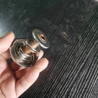 China Auto Thermostat AJ5715171 F8RZ8575BA 1X4Z8575EB Ford Escape Kuga Engine Thermostat for sale