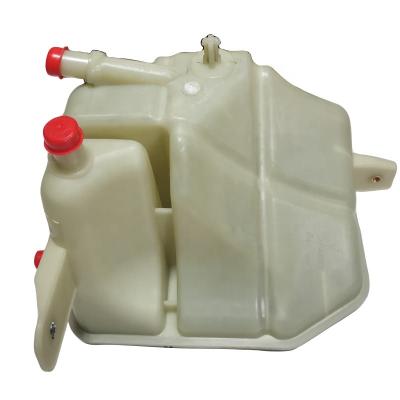 China 670031651 van de de Assemblageauto van de uitbreidingstank de Radiator Koelsysteem voor Maserati Te koop