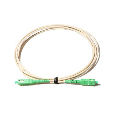 Cina Sc bianco APC del cavo di toppa del cavo a fibre ottiche G657a2 a Sc APC 3m monomodali in vendita