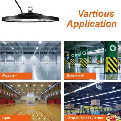 Cina Alta luce industriale d'abitazione nera 100watt 150watt 200watt 13000-30000lm IP65 della baia del LED in vendita
