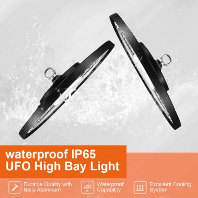 Cina Alta luce industriale d'abitazione nera 100watt 150watt 200watt 13000-30000lm IP65 della baia del LED in vendita