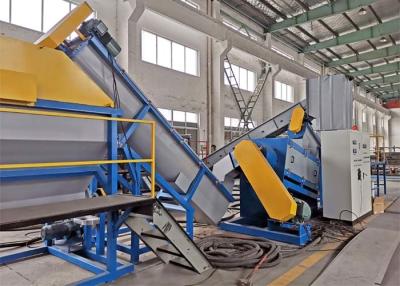 China 1000kg/H Plastic Washing Recycling Machine Waste PET Plastic Bottle Flakes for sale
