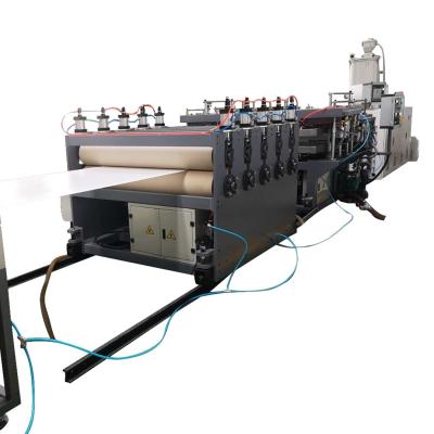 China 1000MM Plastic PP Hollow Sheet Extrusion Line PC Polycarbonate for sale