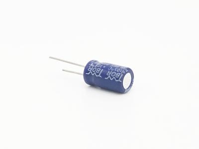 中国 33uF50V高周波低いESRのコンデンサー6.3X11MM ISO9001 販売のため