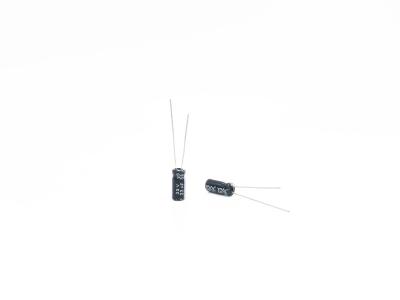 Κίνα 33UF35V μικροσκοπικός πυκνωτής 5x11mm ακτινωτός τύπος μολύβδου 2000 ώρες προς πώληση