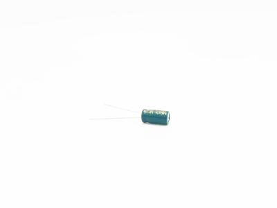 Cina ore basse elettrolitiche del condensatore 4.7UF 250V esr della parte radiale di 6.3x12MM le 5000 caricano la vita in vendita