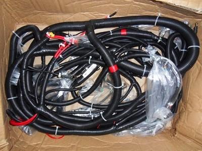 China Piezas del excavador de XCMG,    310100074 haz de cables, haz de cables XE15 en venta