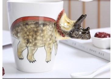 China Stegosaurus Triceratops 9x11cm Met de hand geschilderde Ceramische Mokken Te koop