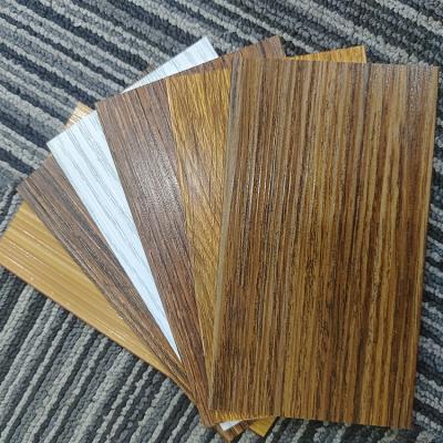 China Anodized Wood Grain Extrusion Aluminum Framework for Window Frame and Cabinet Decoration for sale