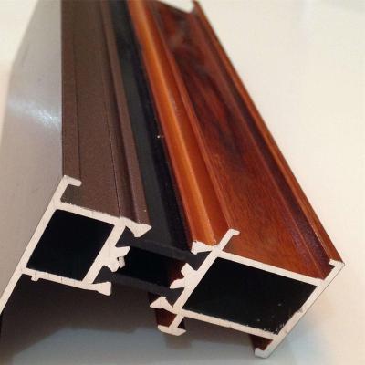 中国 カスタマイズされた6063 T5 アルミプロファイル カーセメント窓合金またはCNCディーププロセスではない 販売のため