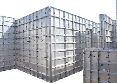 Cina Shengxin Custom Aluminum Formwork per Edifici in calcestruzzo T5 T6 Profilo in lega di alluminio in vendita