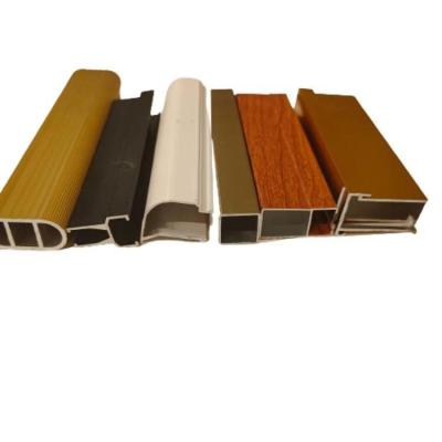 Cina 6063-T5 Cornice in alluminio Anhui Shengxin Profili a colori personalizzati per finestre e porte in vendita