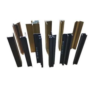 Cina Profili in alluminio 6063 6061 T5 personalizzati per Windows e certificato Mate inclusi in vendita