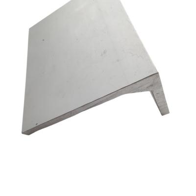 中国 スロットアルミニウムアングル 柔軟な用途のためにカスタマイズされ,簡単に組み立てられます 販売のため