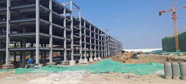 Pre-engineered steel structure warehouse overview