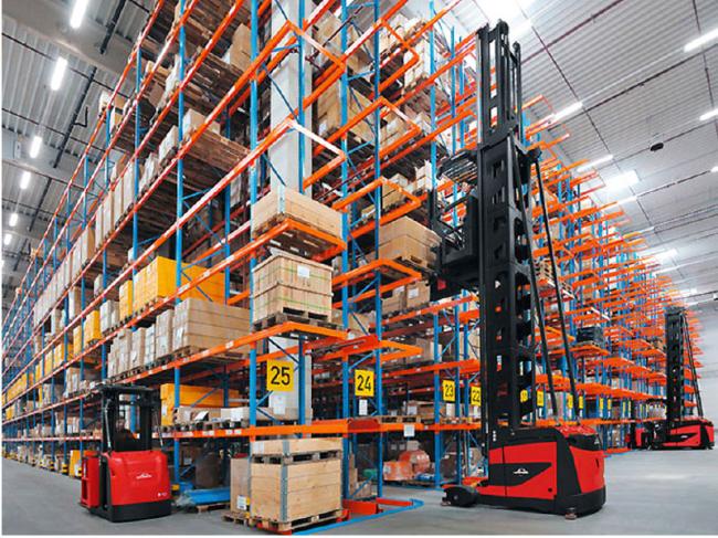 VNA Rack Or Very Narrow Aisle Rack High Density Warehouse Storage Racking