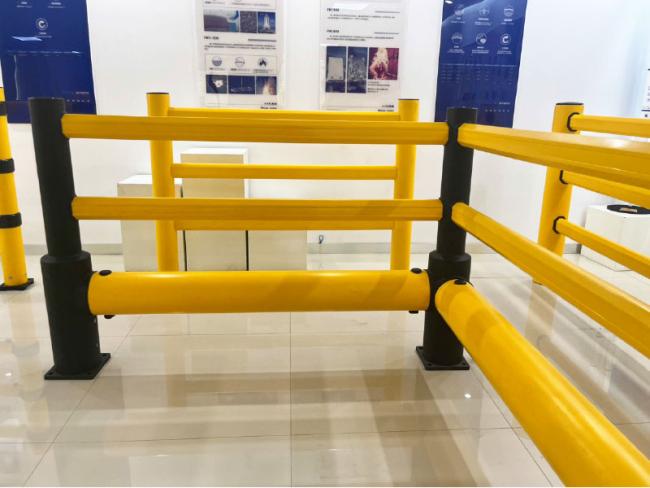 Flexible Pedestrian Barrier  Anti-Collision Guardrails Warehouse Safety Barrier Traffic Guardrails