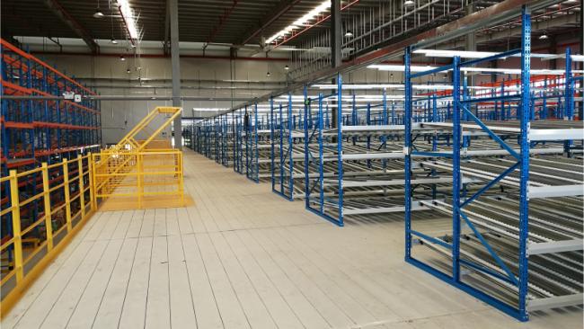 Carton Flow Racking roller rack  Gravity Roller Racking roller conveyor racks