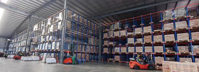 Radio Shuttle Pallet Racking Warehouse Storage Four Entry Way Shuttle High Speed Pallet Equipment Radio Car Racking