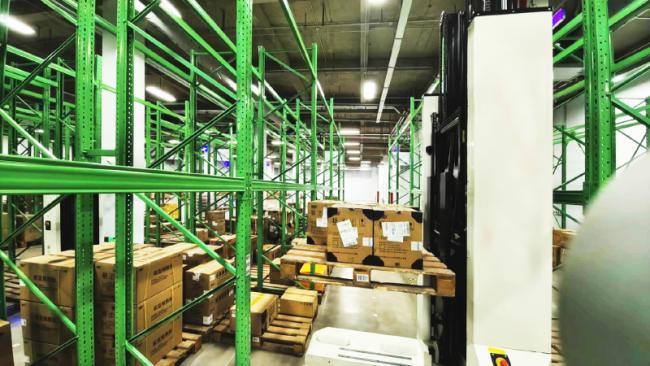 VFR-CS1,VNA Fork-type AMR,Very Narrow Aisle Fork-type Autonomous Mobile Robot CS Serie stype 1 for Warehouse Pallet Stacking And Handling