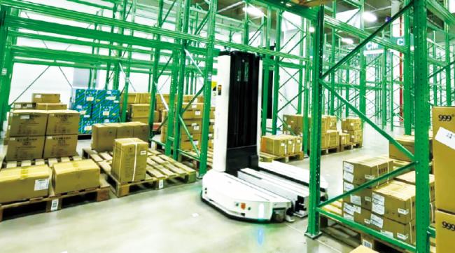 Very Narrow Aisle Fork-type Autonomous Mobile Robot
