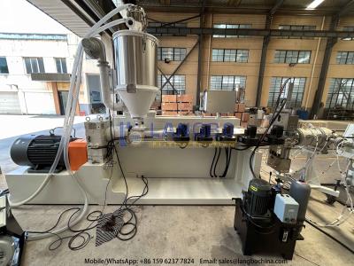 China Professional Single Screw Customised HDPE Pipe Extrusion Machine Pipe Production Line for sale