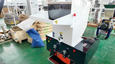 China Recycling Crusher Machine for Plastic Bottles, Films, and Pipes Crushing Machine for sale
