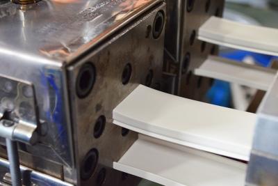 Cina Linea impressa vite gemellata conica dell'estrusione di profilo di Wpc all'aperto in vendita